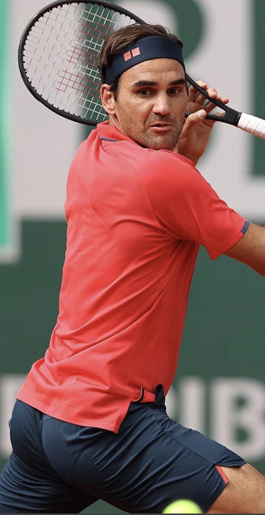 Roger Federer showing some brieflines at the French Open earlier today. | Scrolller