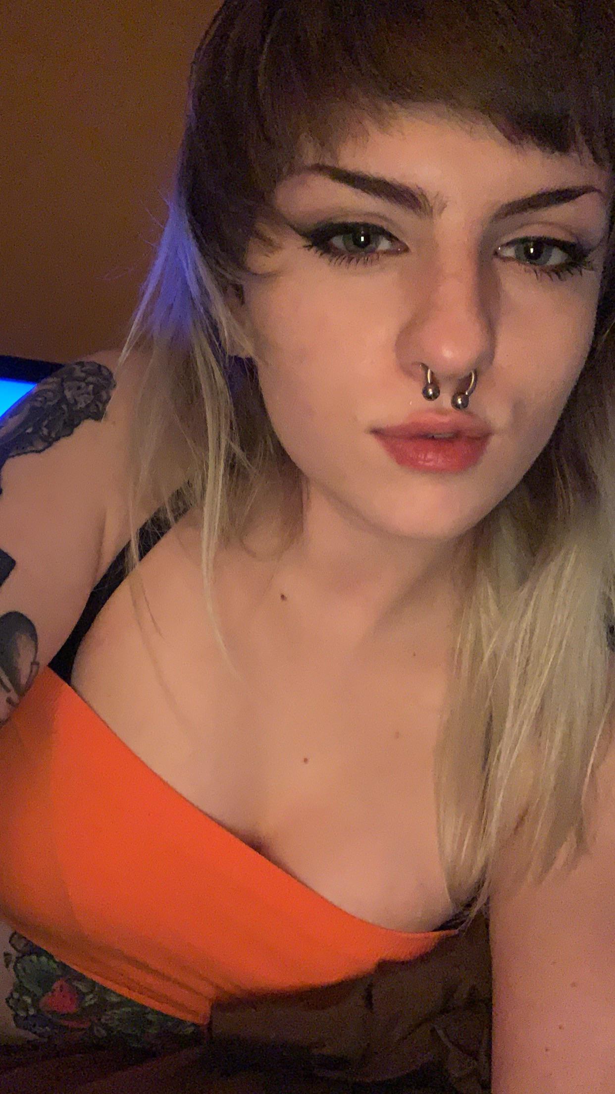 rolling around, being a hot chick with tattoos, nbd | Scrolller