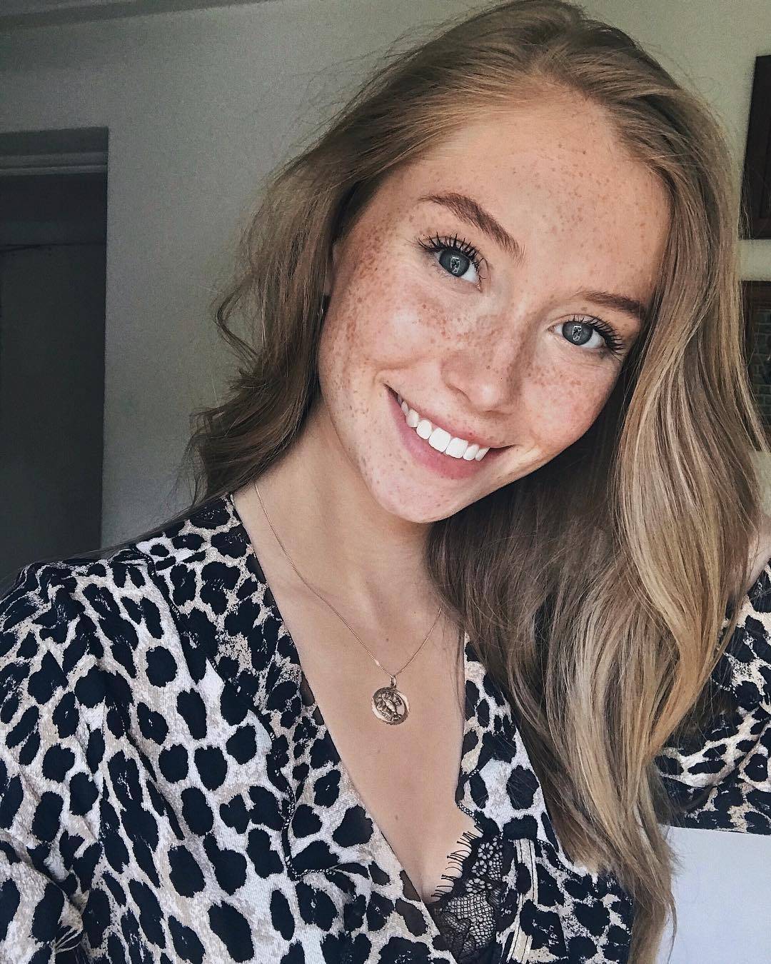 Roos Michelle Delwig [irtr] | Scrolller