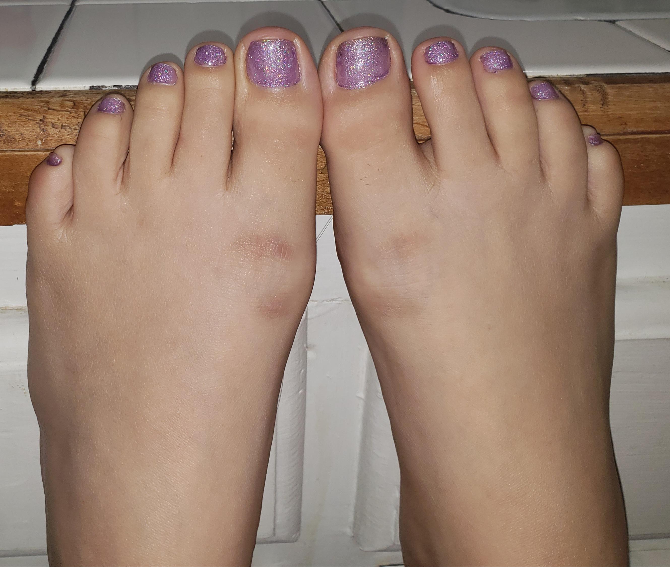 Rub My Feet Scrolller