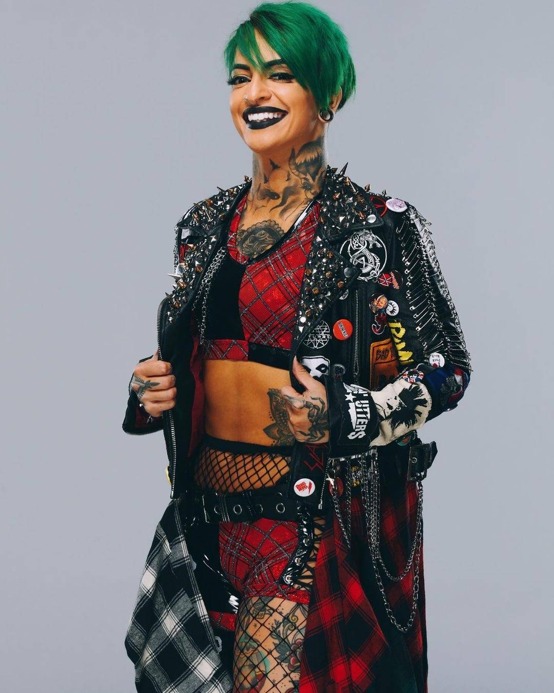 Ruby Riott | Scrolller