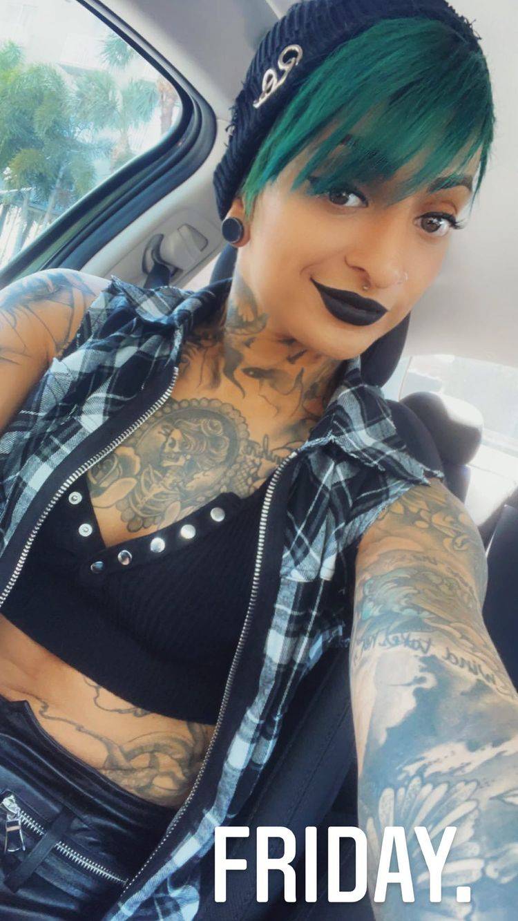 Ruby Riott | Scrolller