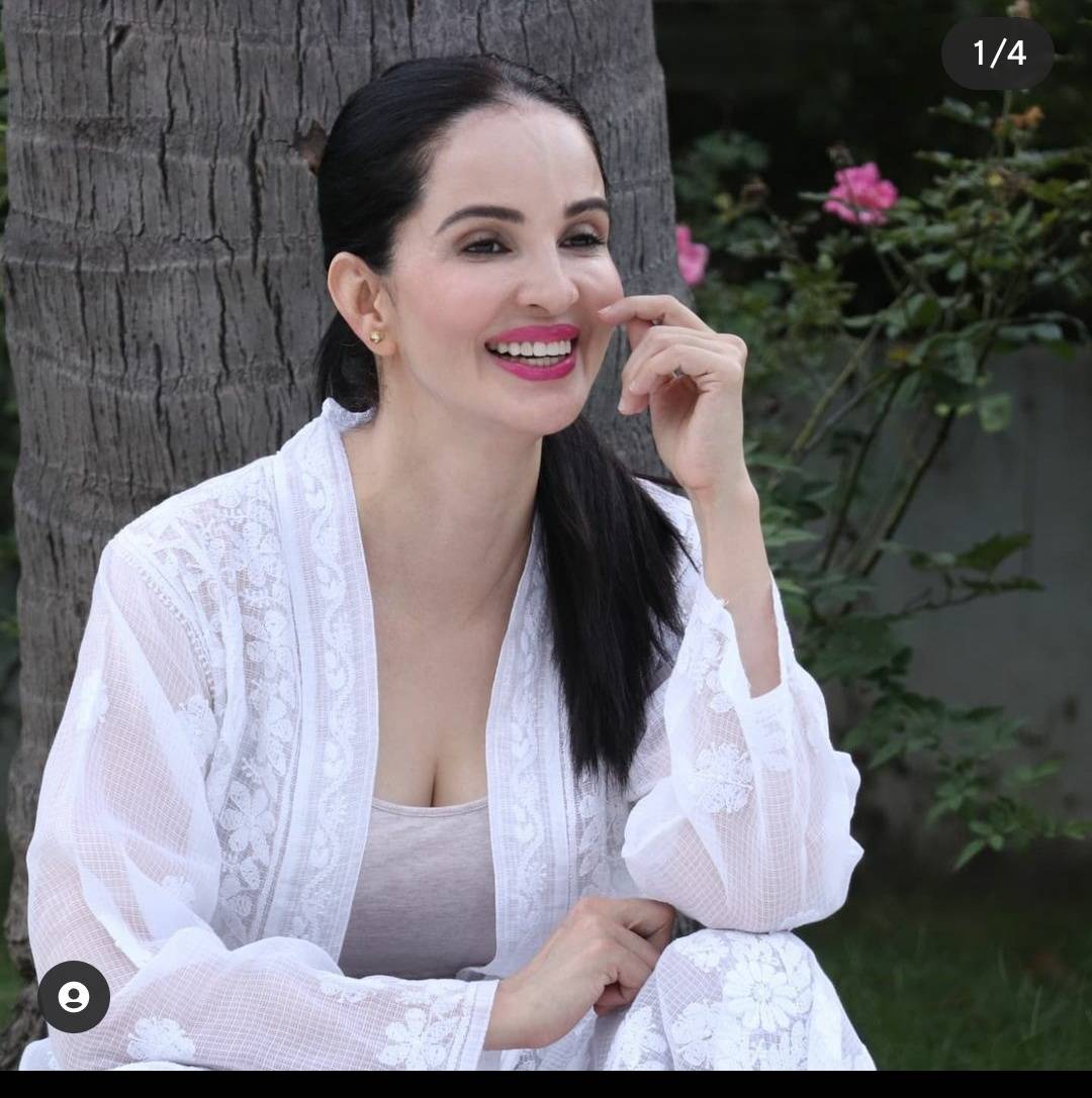 Rukhsar Rehman and her tiny cleavage | Scrolller