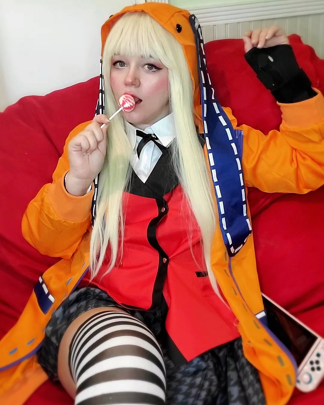 Runa Yomozuki from Kakeguri | Scrolller