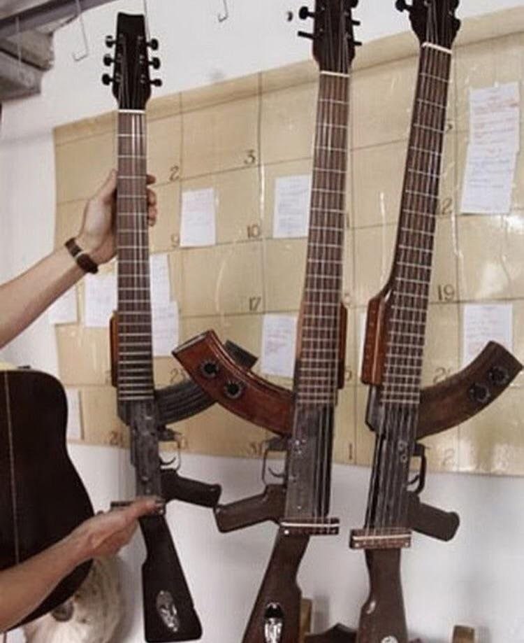 Sabaton be like: | Scrolller