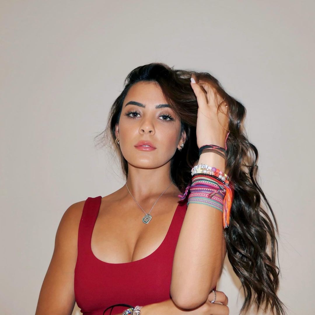 Sabina Hidalgo | Scrolller