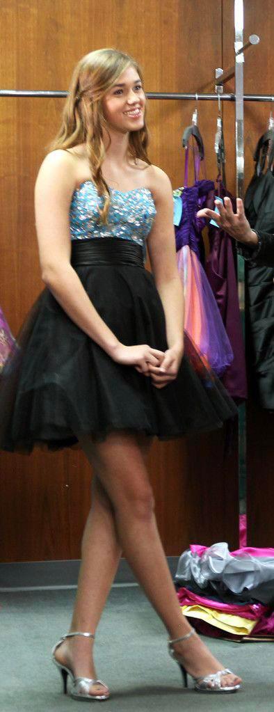 Sadie Robertson Scrolller