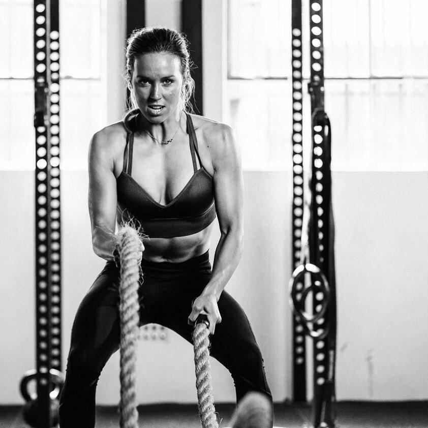 Sally Fitzgibbons | Scrolller