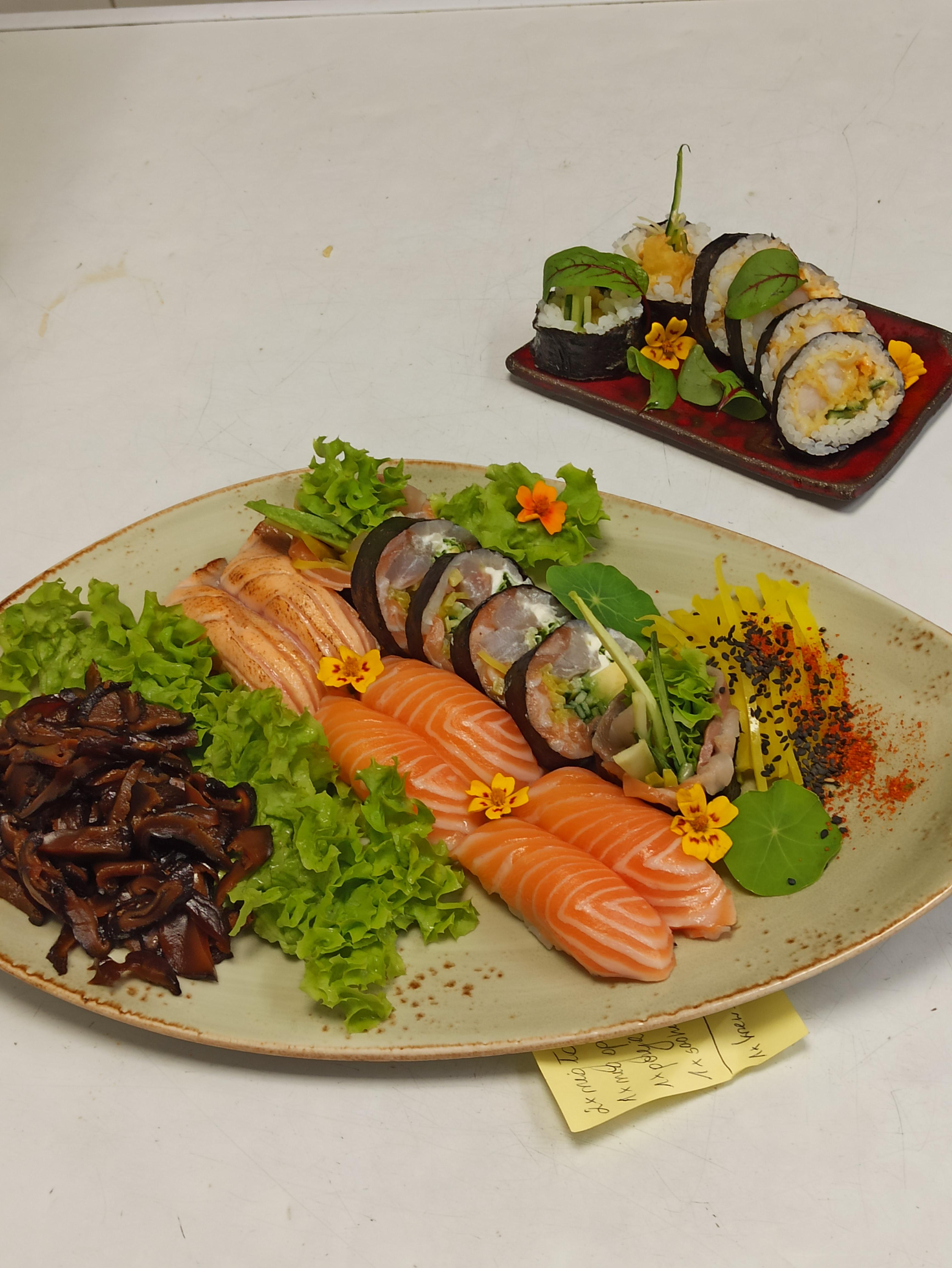 Salmon/braised salmon belly nigiri and mixed fish sashimi maki i made :) | Scrolller