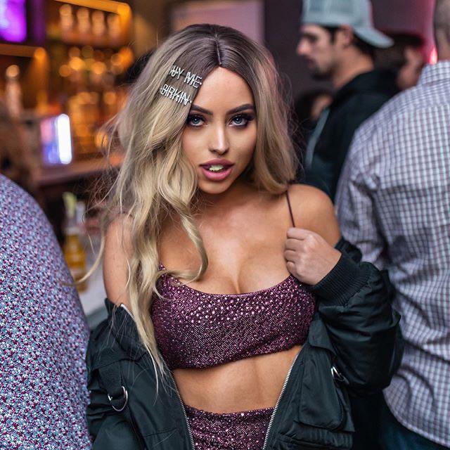 SamCheyenne Halloween | Scrolller