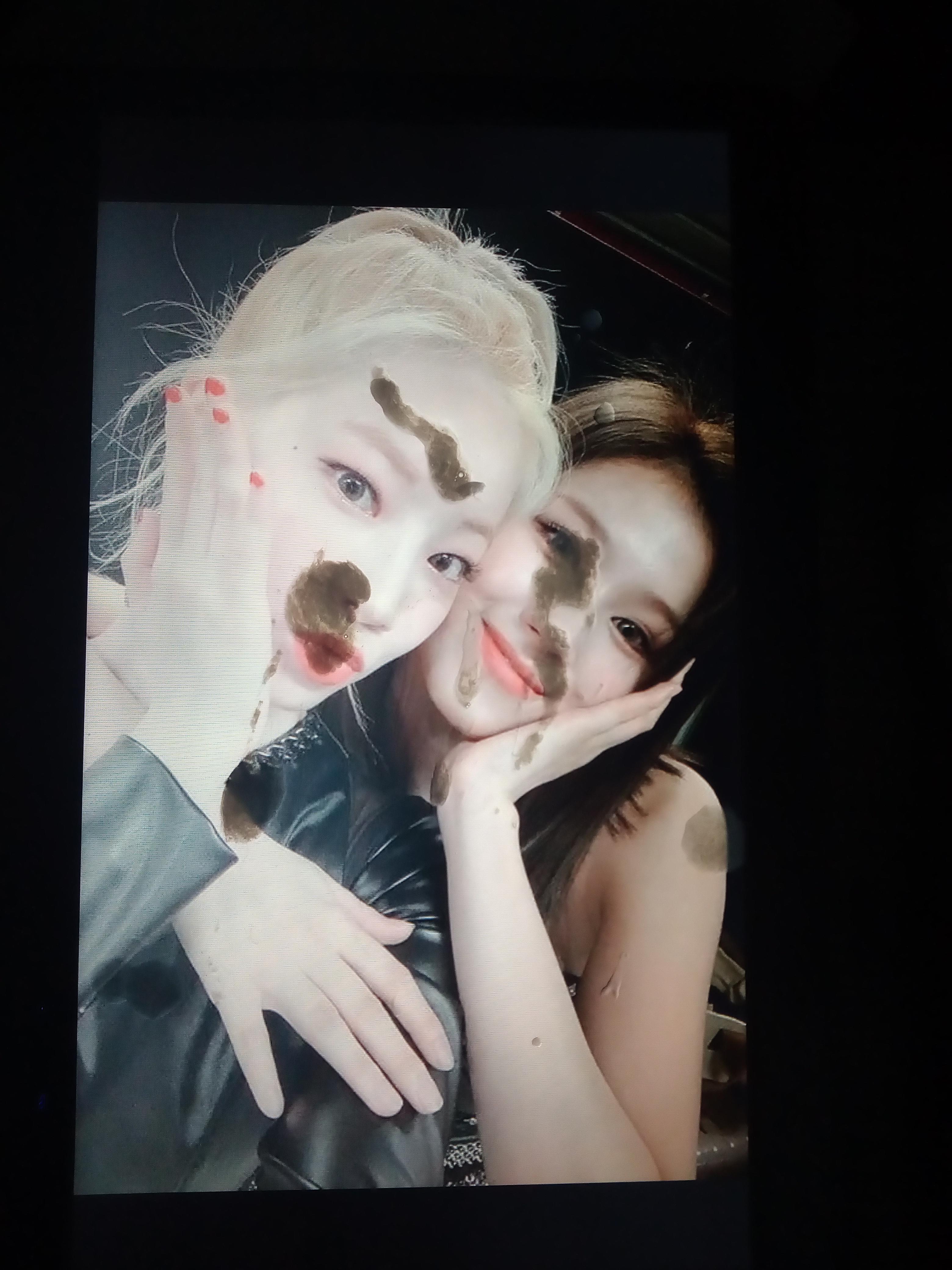 Sana & Dahyun - Twice | Scrolller