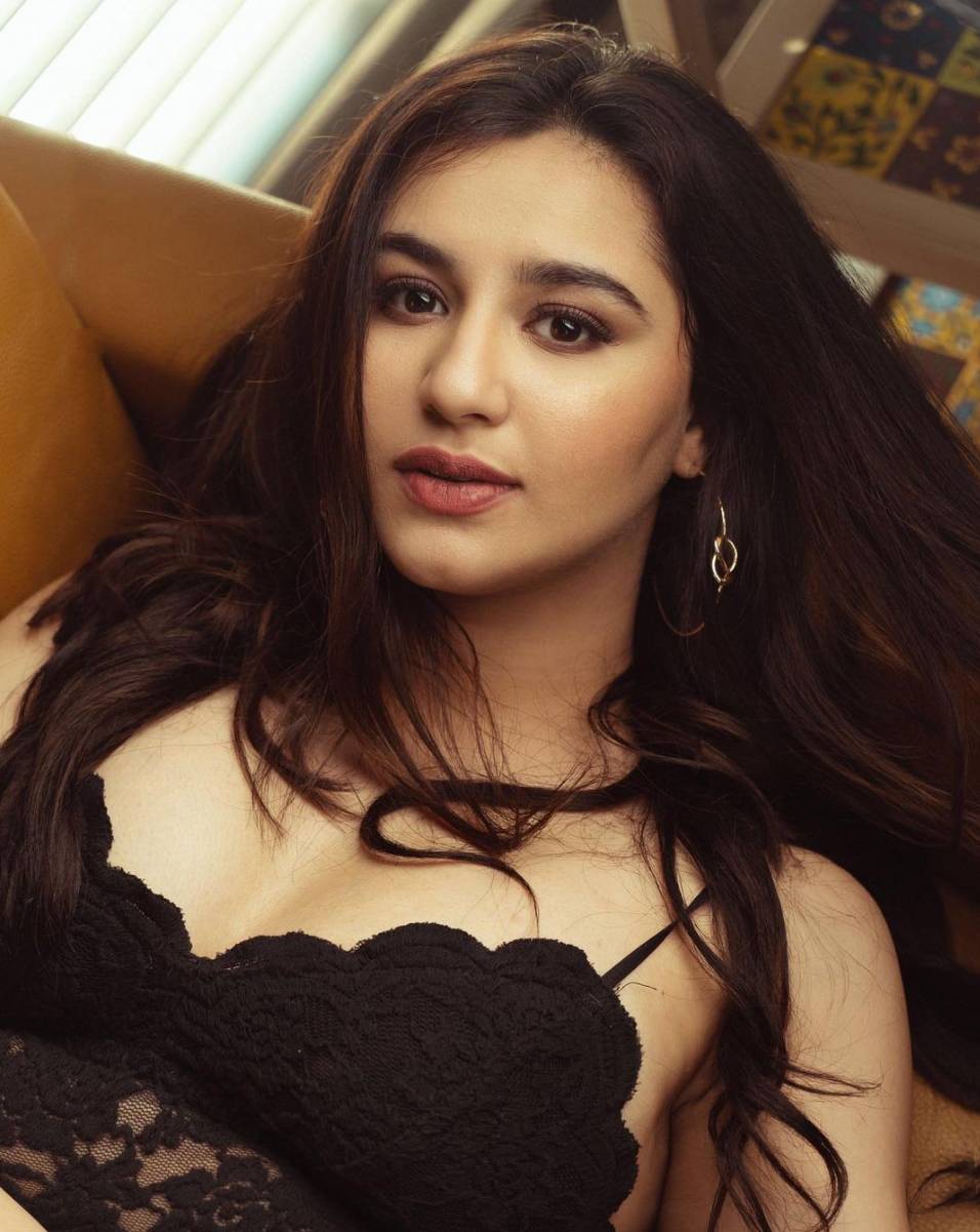 Sanaya Sexy | Scrolller