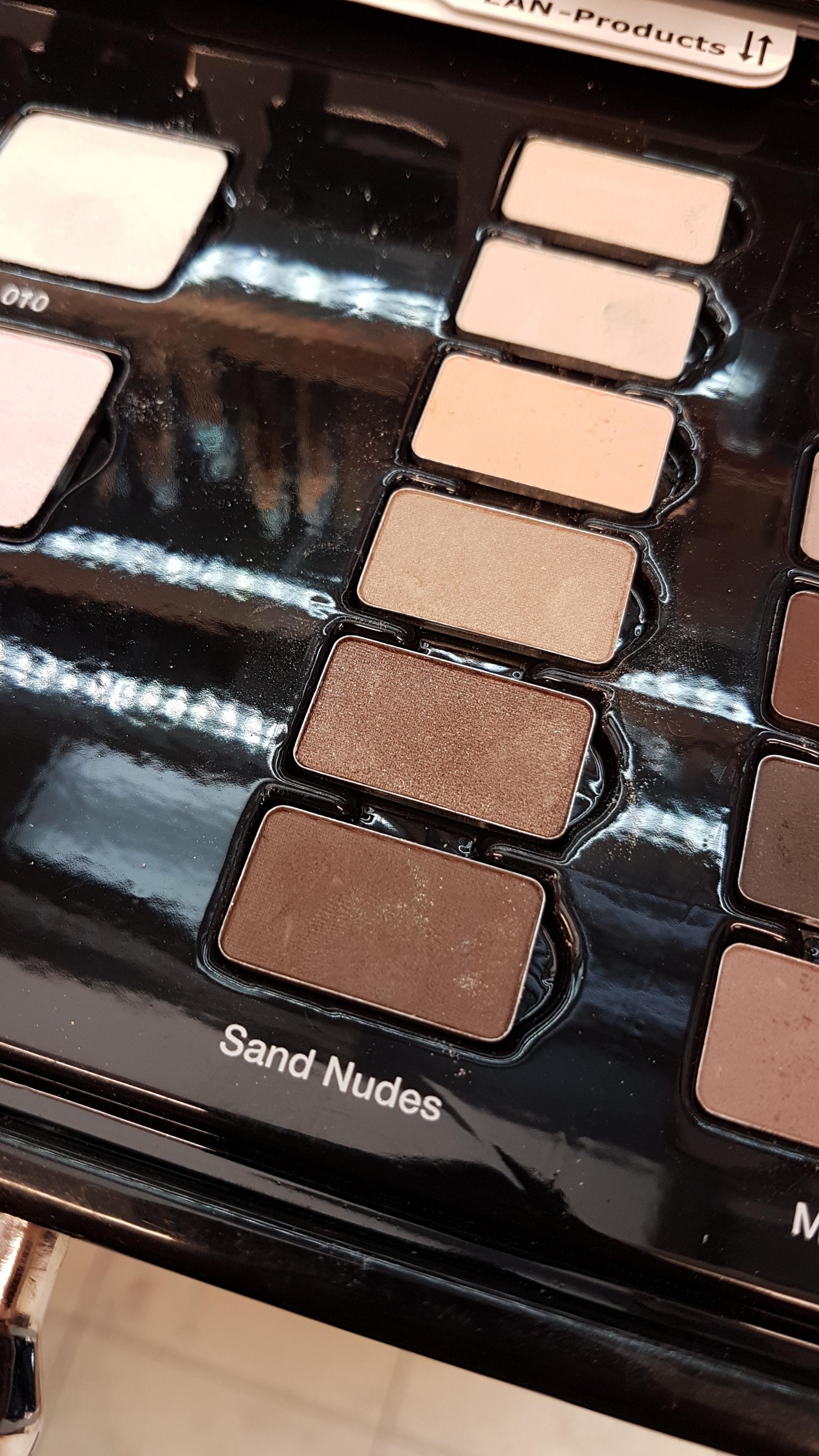 Sand nudes | Scrolller