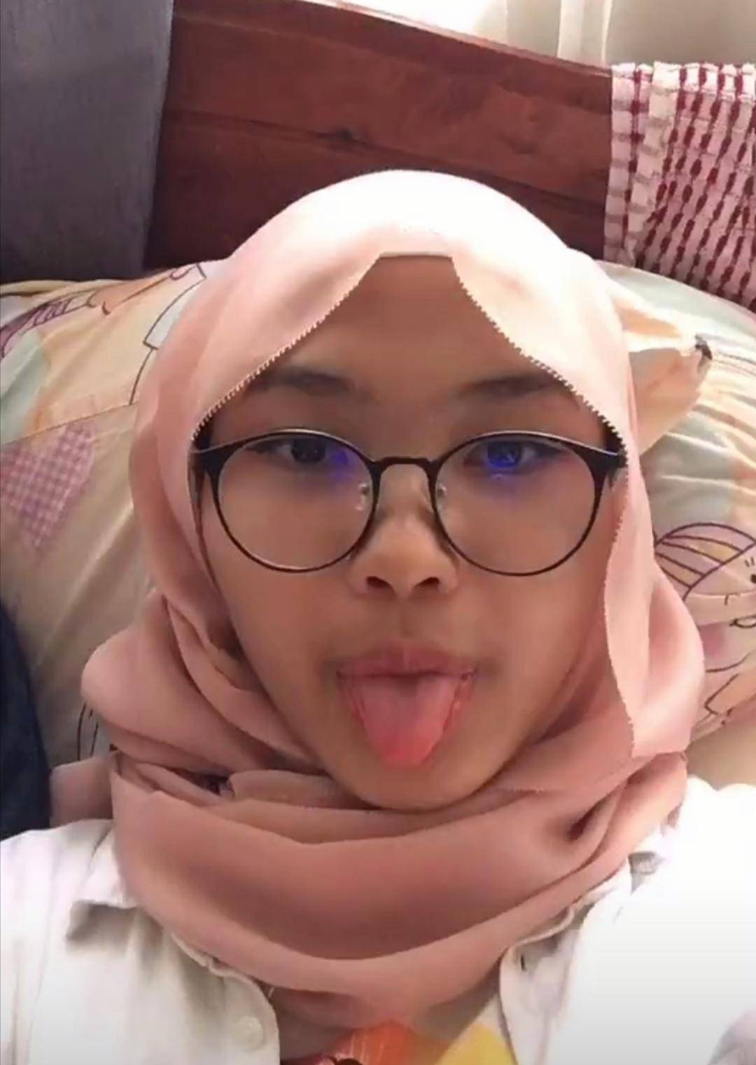 sapa tahu dia ni? | Scrolller