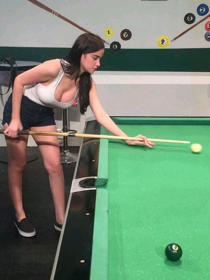 Sarap magbilliard kasama si Kim | Scrolller