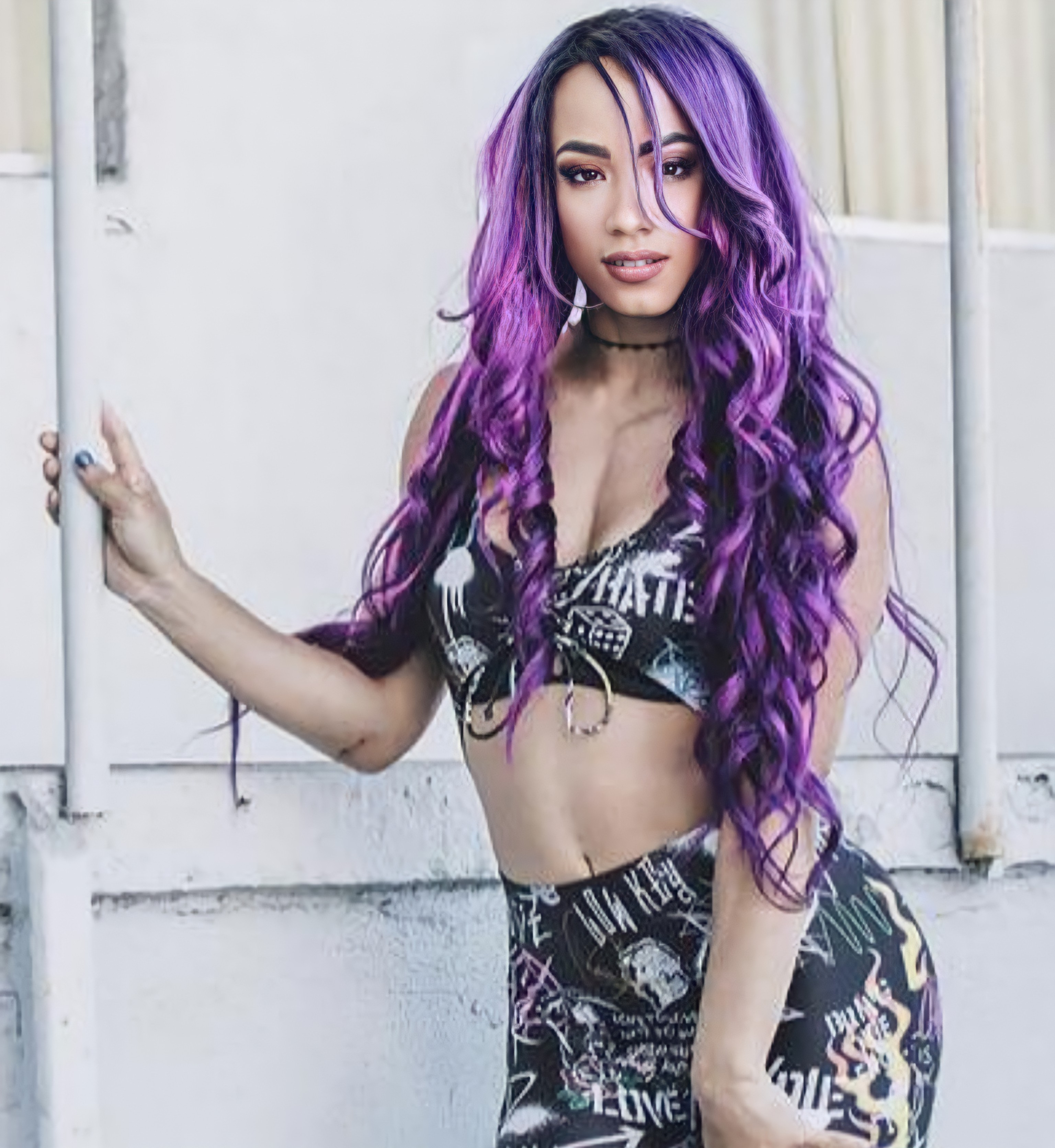 Sasha 💜 | Scrolller