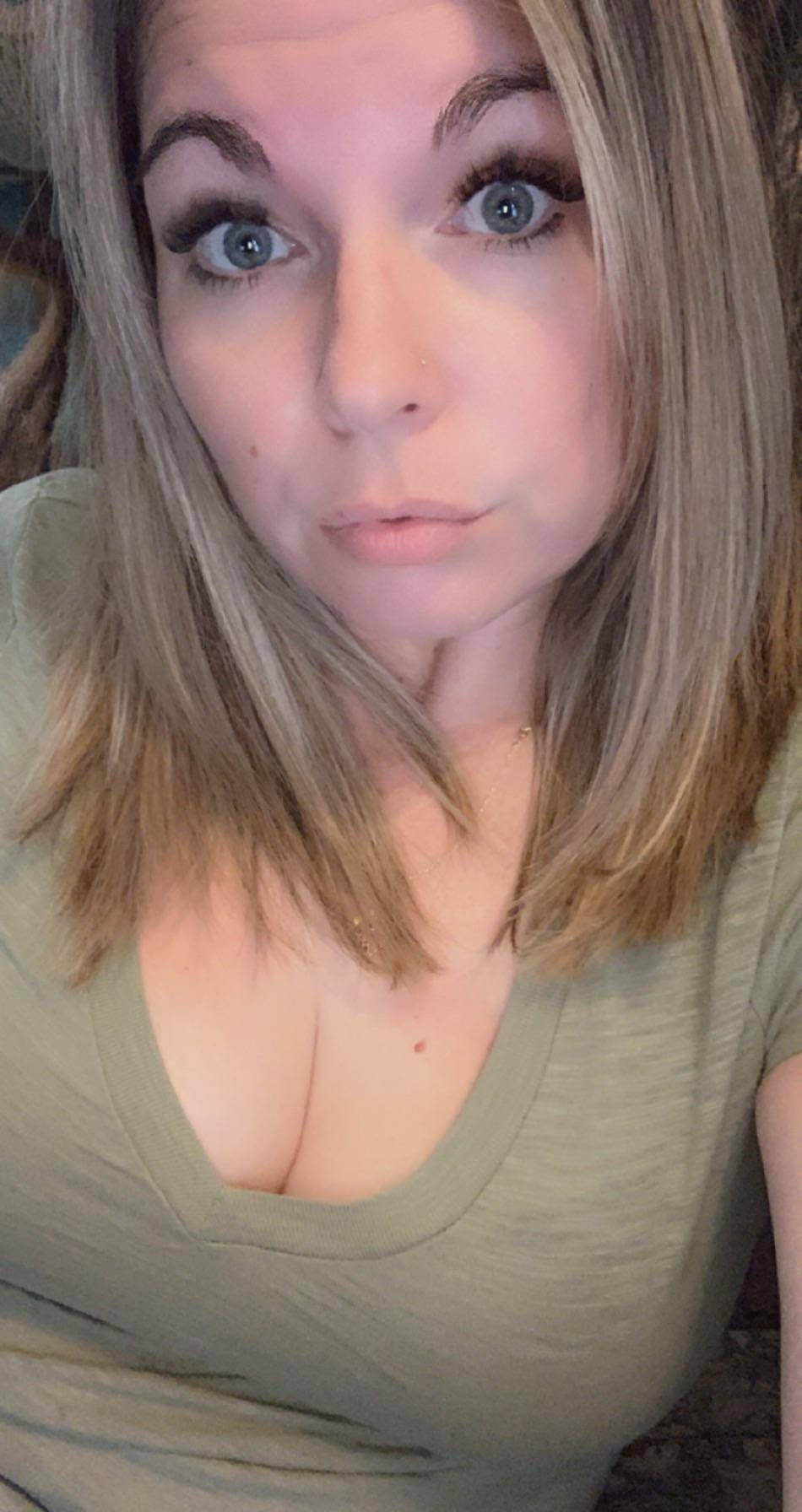 Saturday Selfie Scrolller