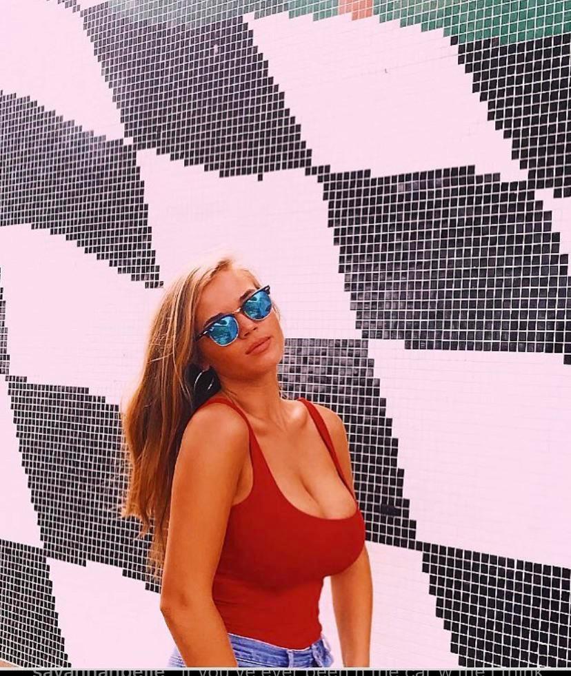 Savannah Belle | Scrolller