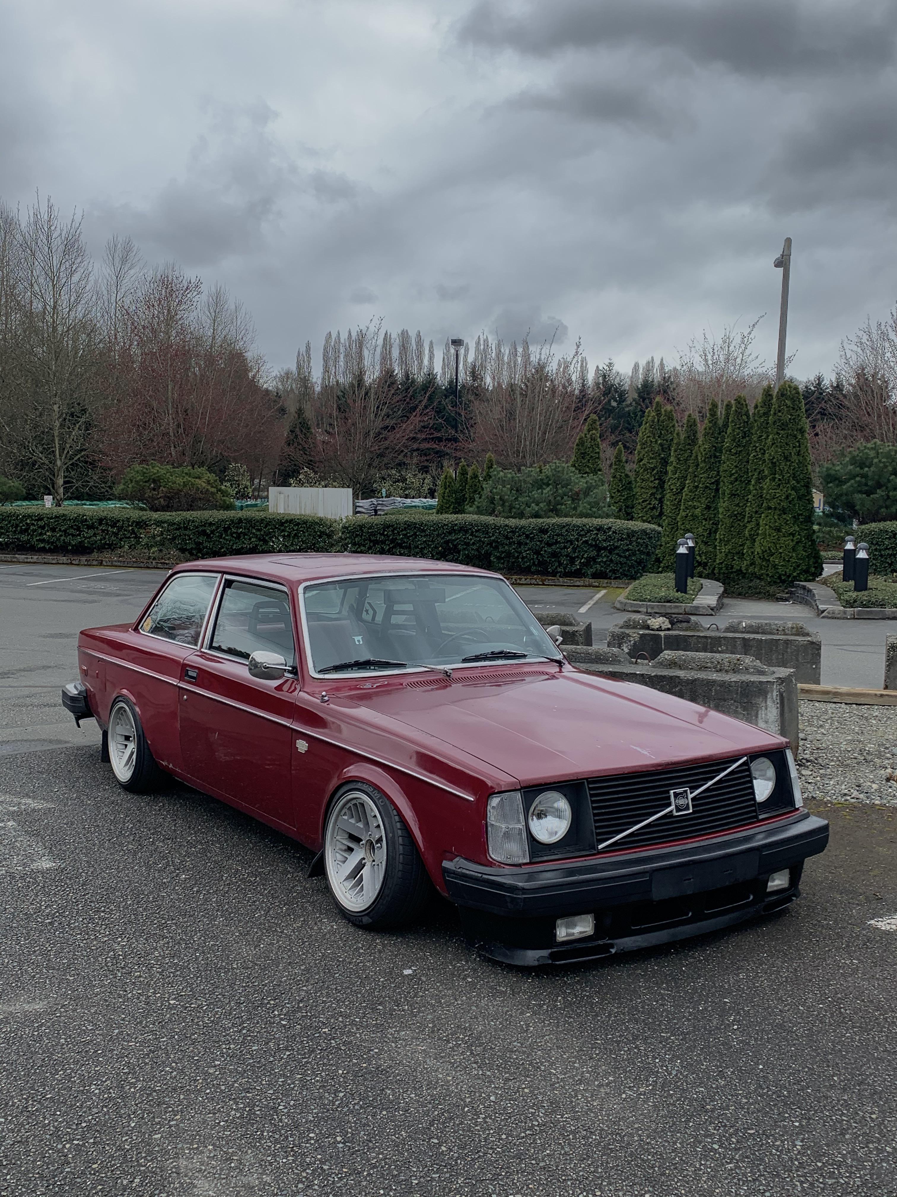 Saw this beautiful stanced Volvo💙 | Scrolller