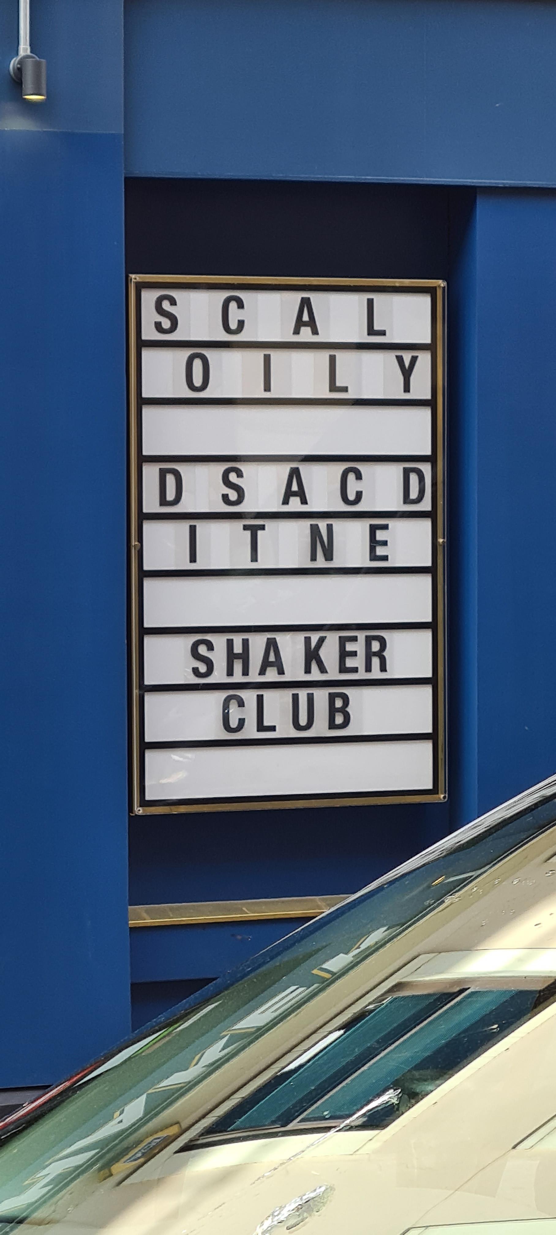 SCAL OILY DSACD ITNE | Scrolller