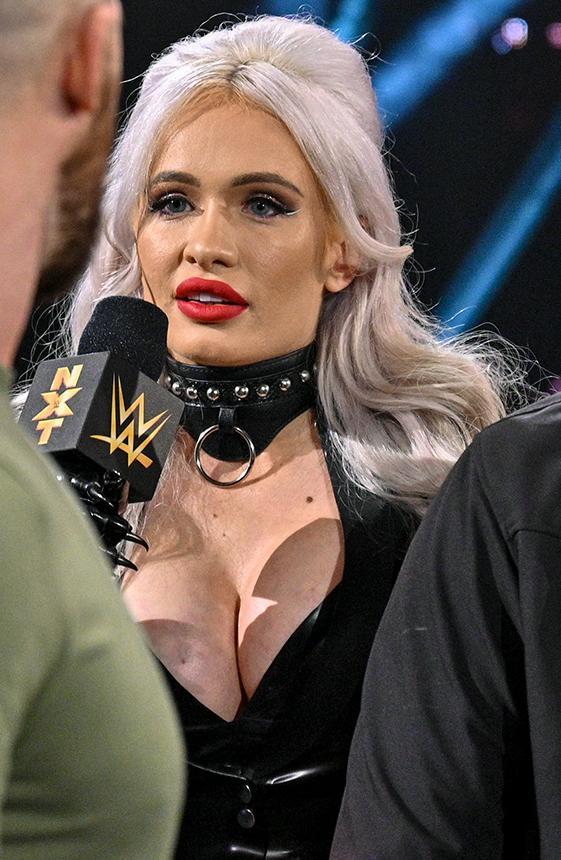 Scarlett | Scrolller