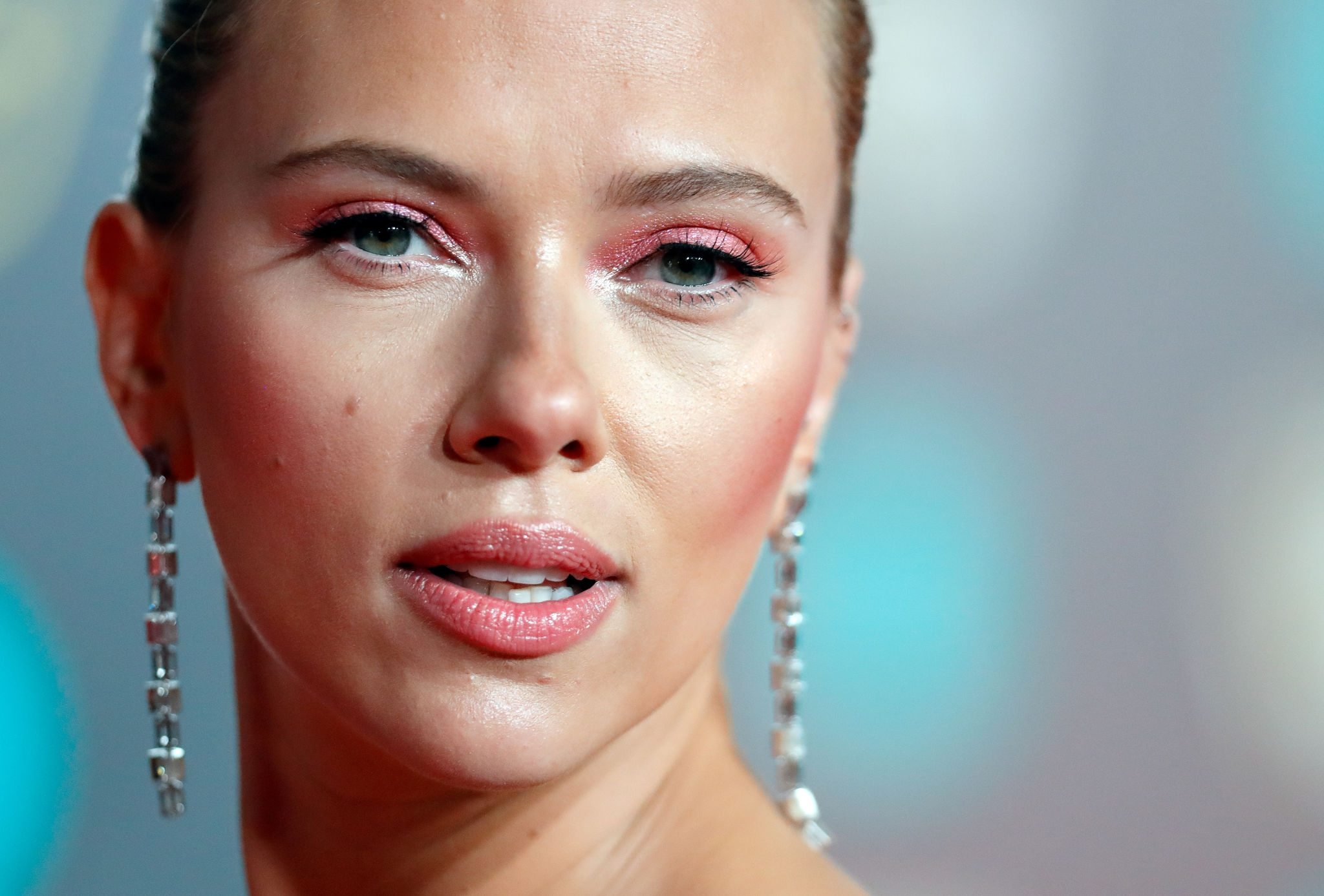 Scarlett Johansson Scrolller 4562