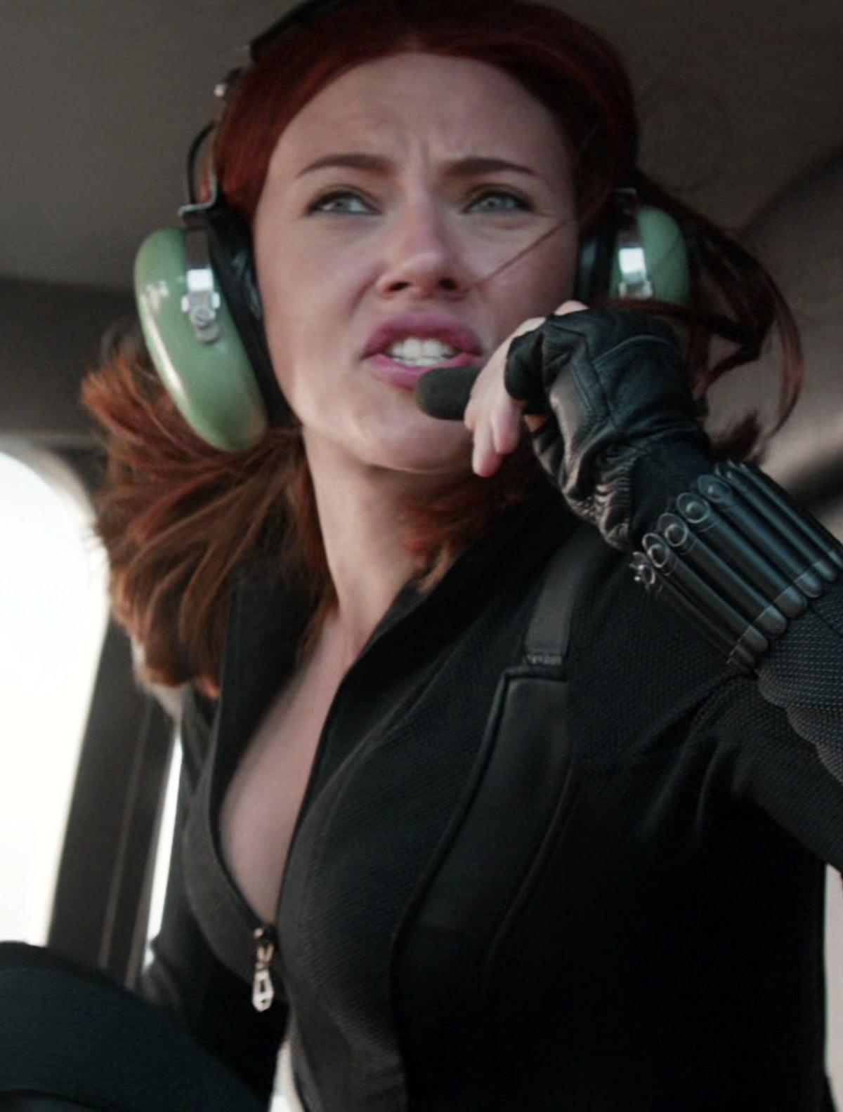 Scarlett Johansson | Scrolller