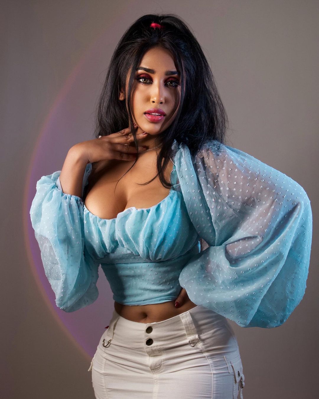 Scarlett Rose | Scrolller