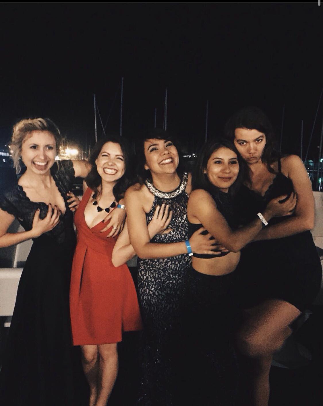 Second and third chick are pretty hot imo | Scrolller