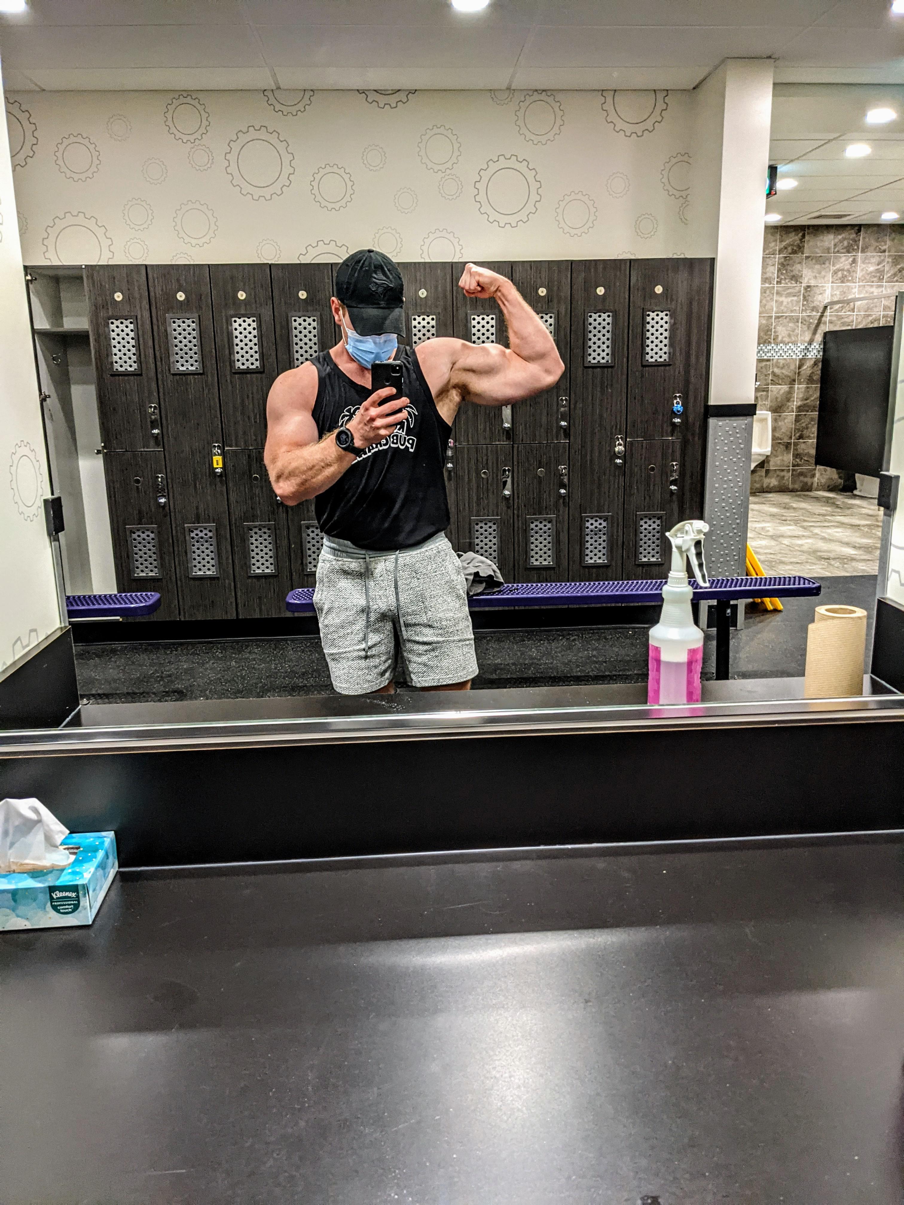 Secretly wishing a dude would meet me in the stalls | Scrolller