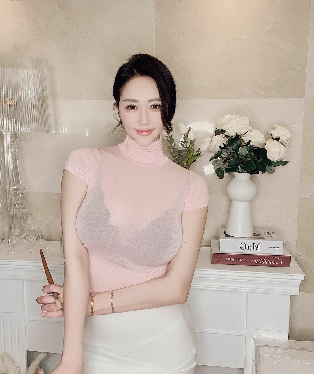 See through | Scrolller