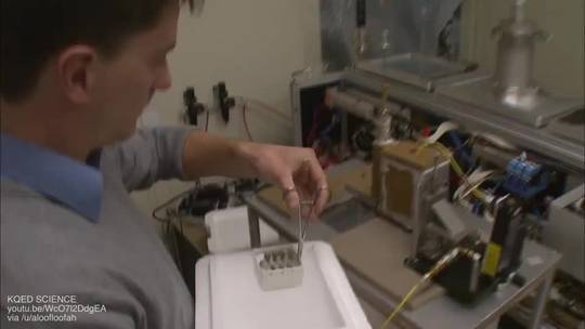 Seeing cells in 3D using X-ray microscope | Scrolller