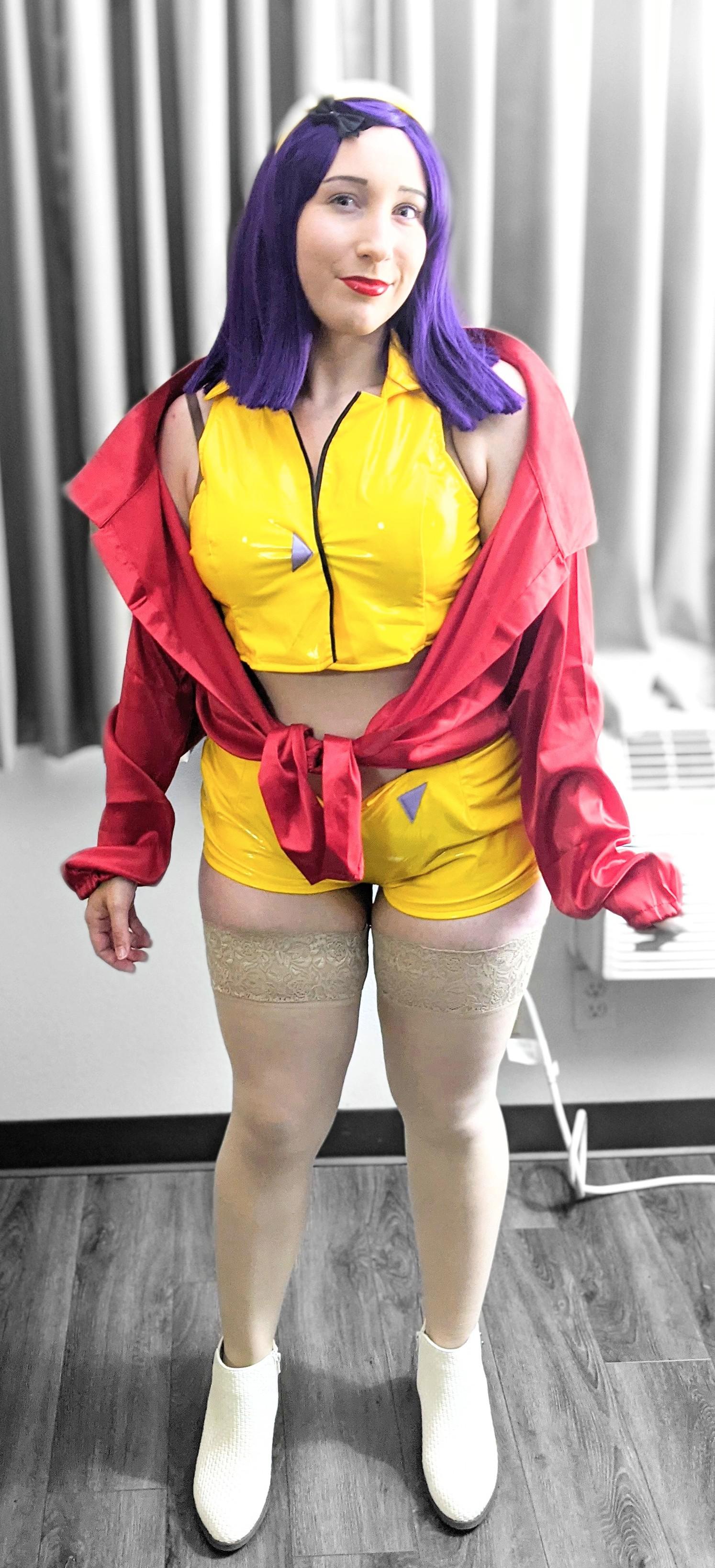 Self cosplaying as lovely Faye Valentine - Cowboy Bebop | Scrolller