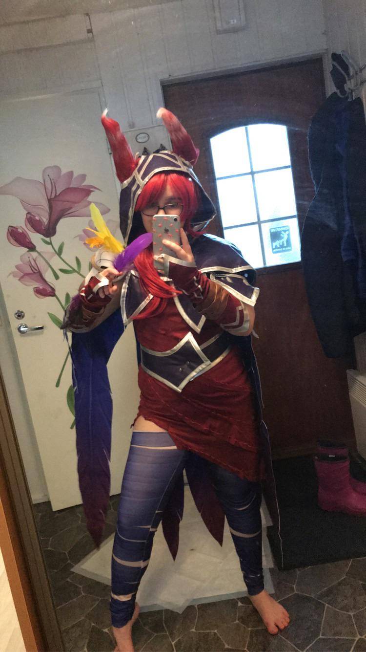 [SELF] I was trying on my Xayah cosplay today after making some adjustments. I’ll include the ...