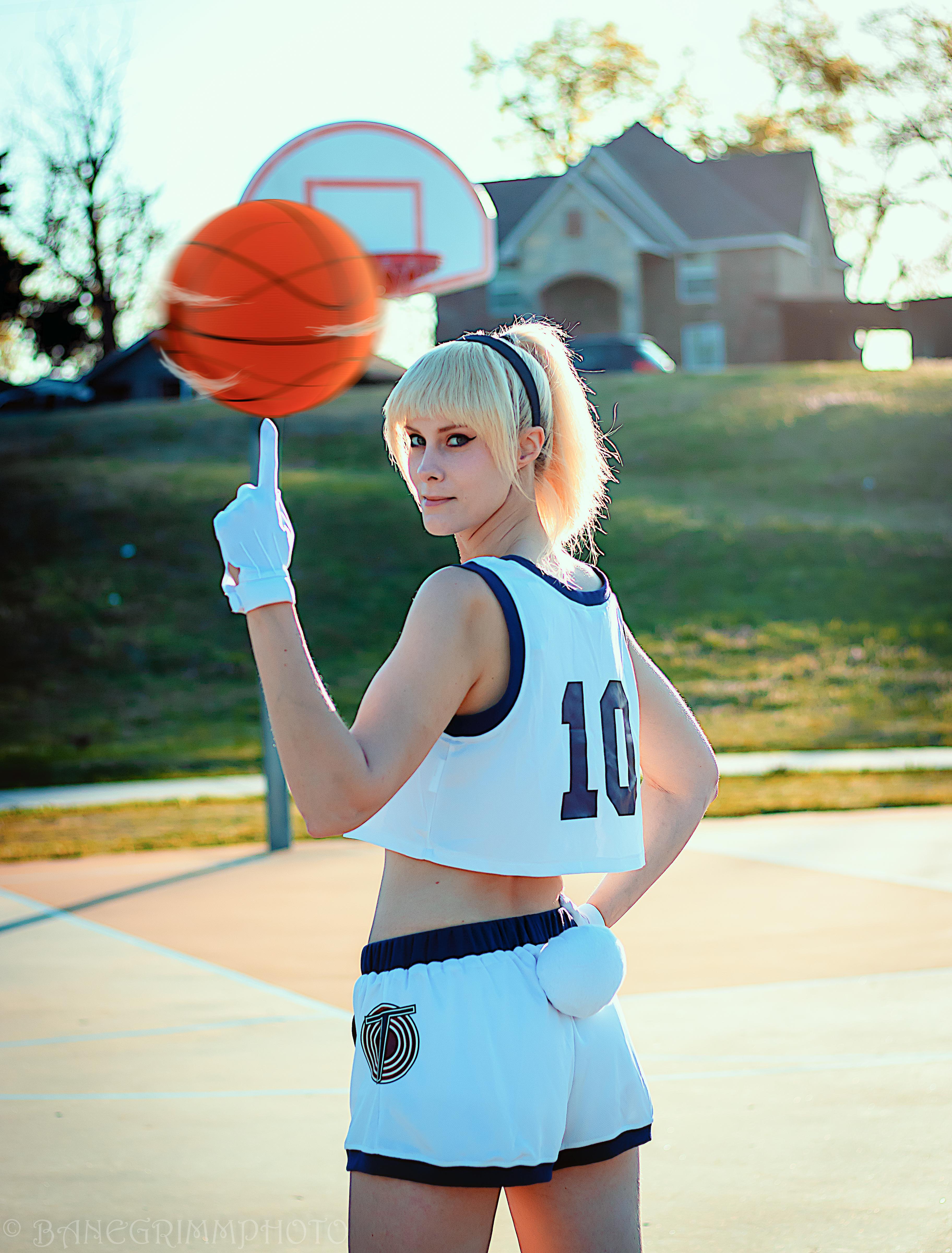 [Self] Lola Bunny cosplay | Scrolller