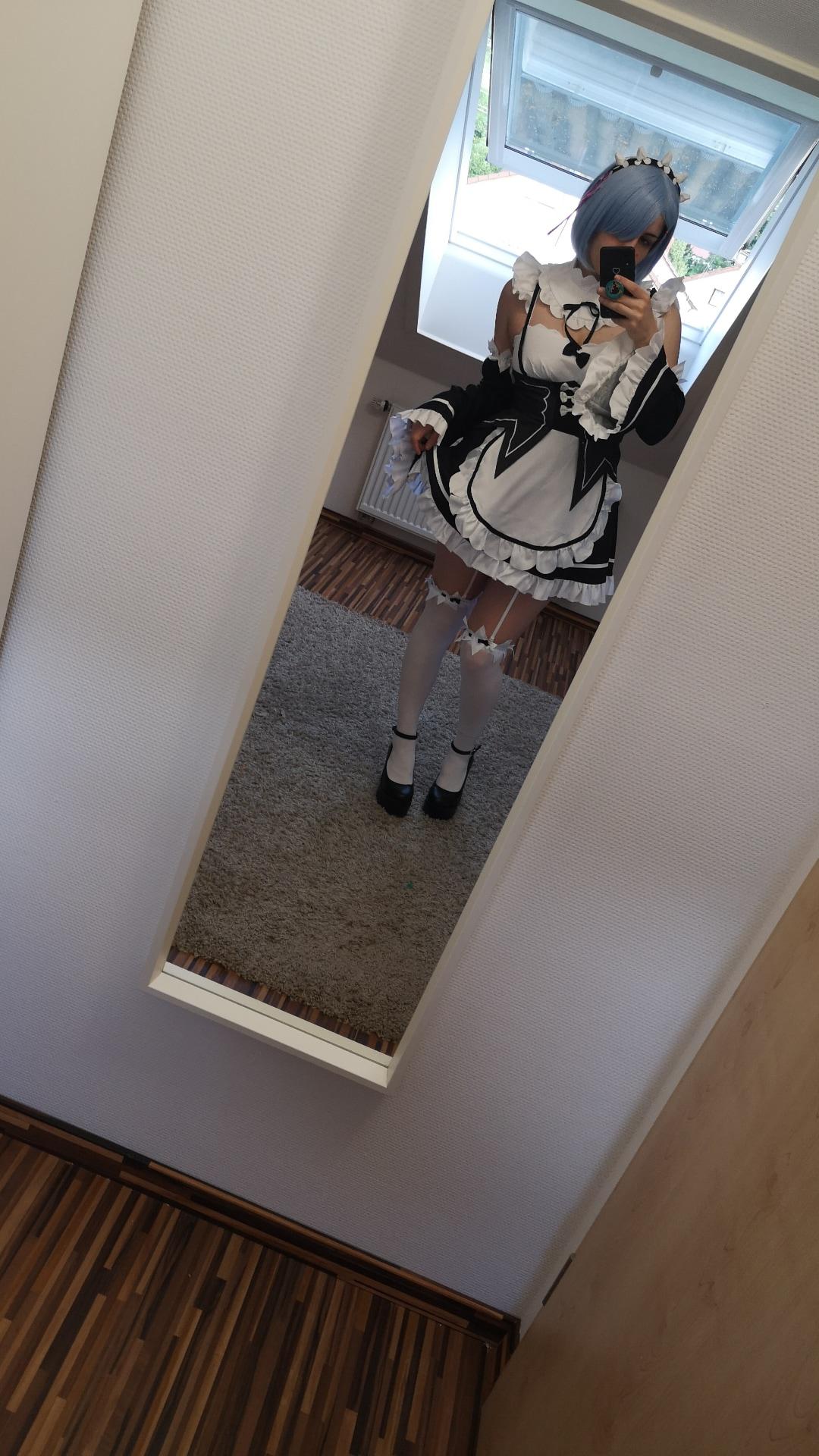 [self] Rem | Scrolller