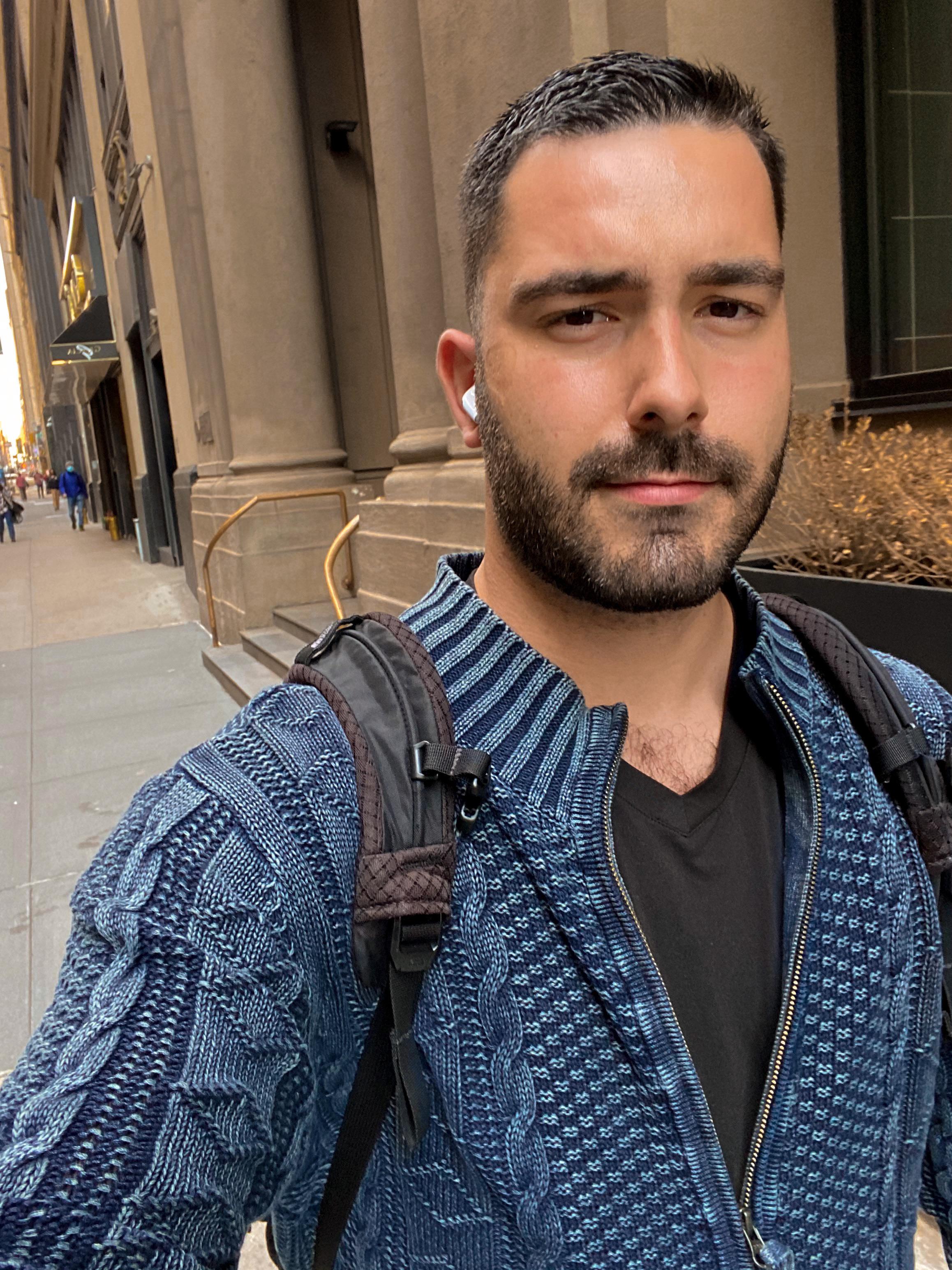 🤳🏼 Selfie Scrolller 8036