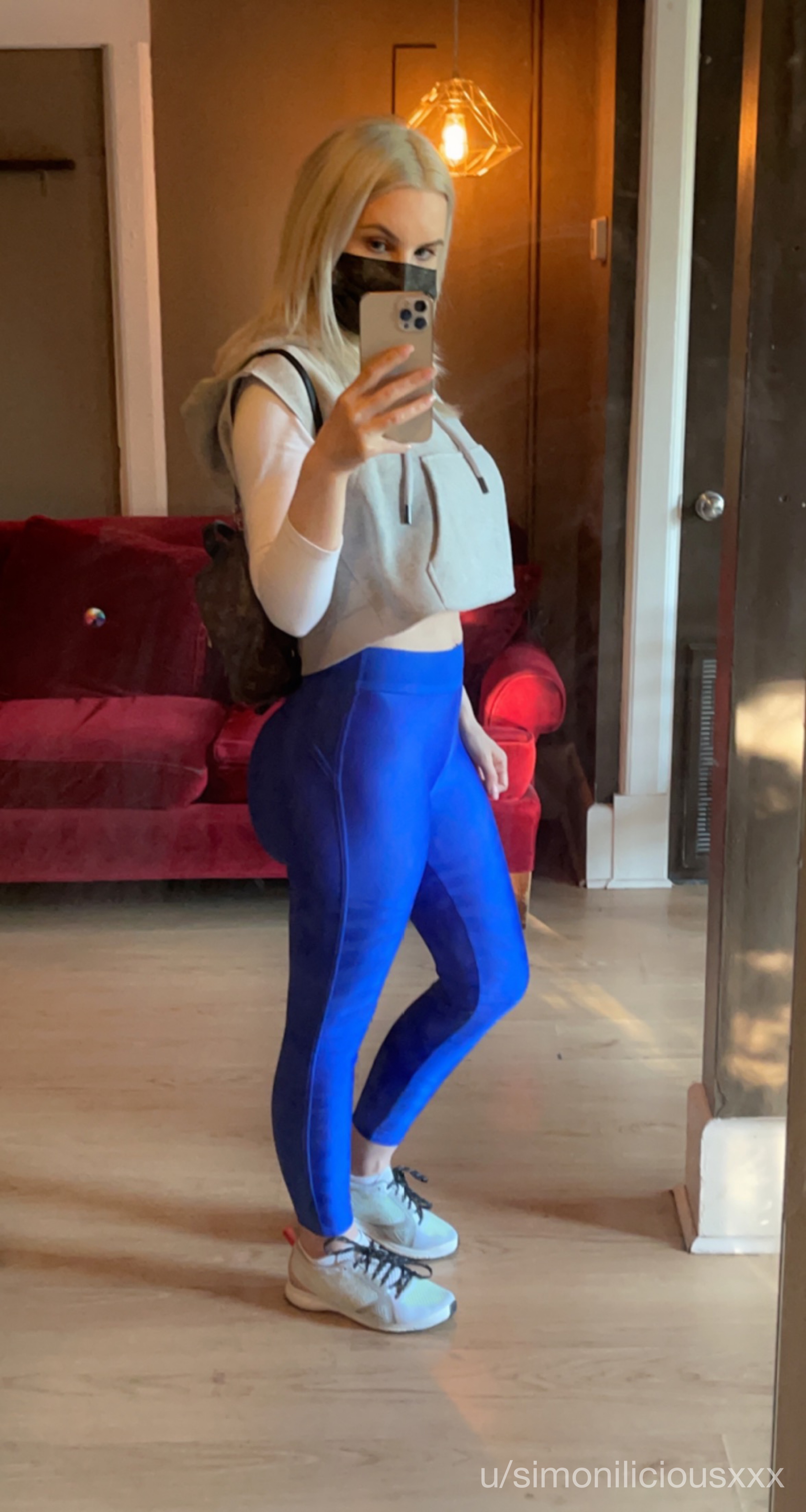 Selfie in yoga pants is mandatory | Scrolller