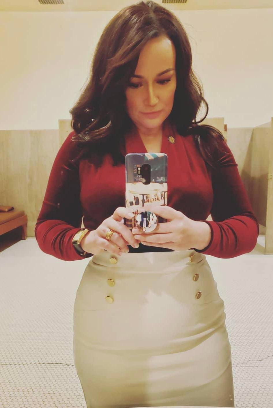 Sen. Jen Day of Nebraska | Scrolller