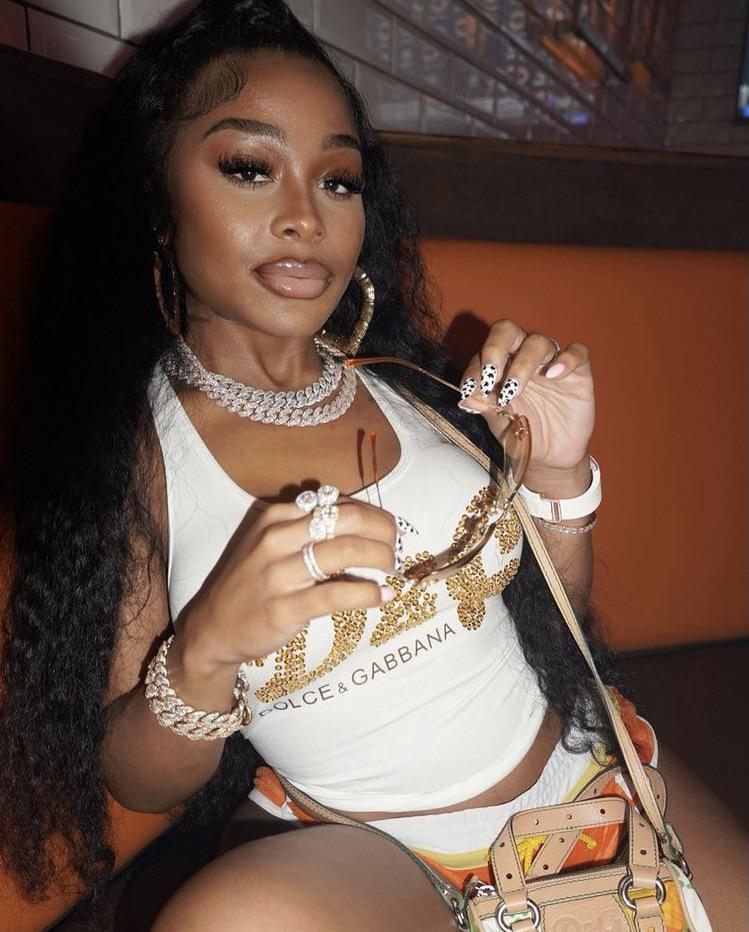 Send me a pic of jayda to cum tribute!! | Scrolller