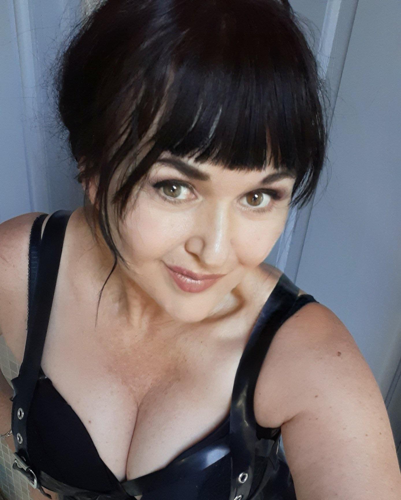 Sensual skilled and sadistic. | Scrolller