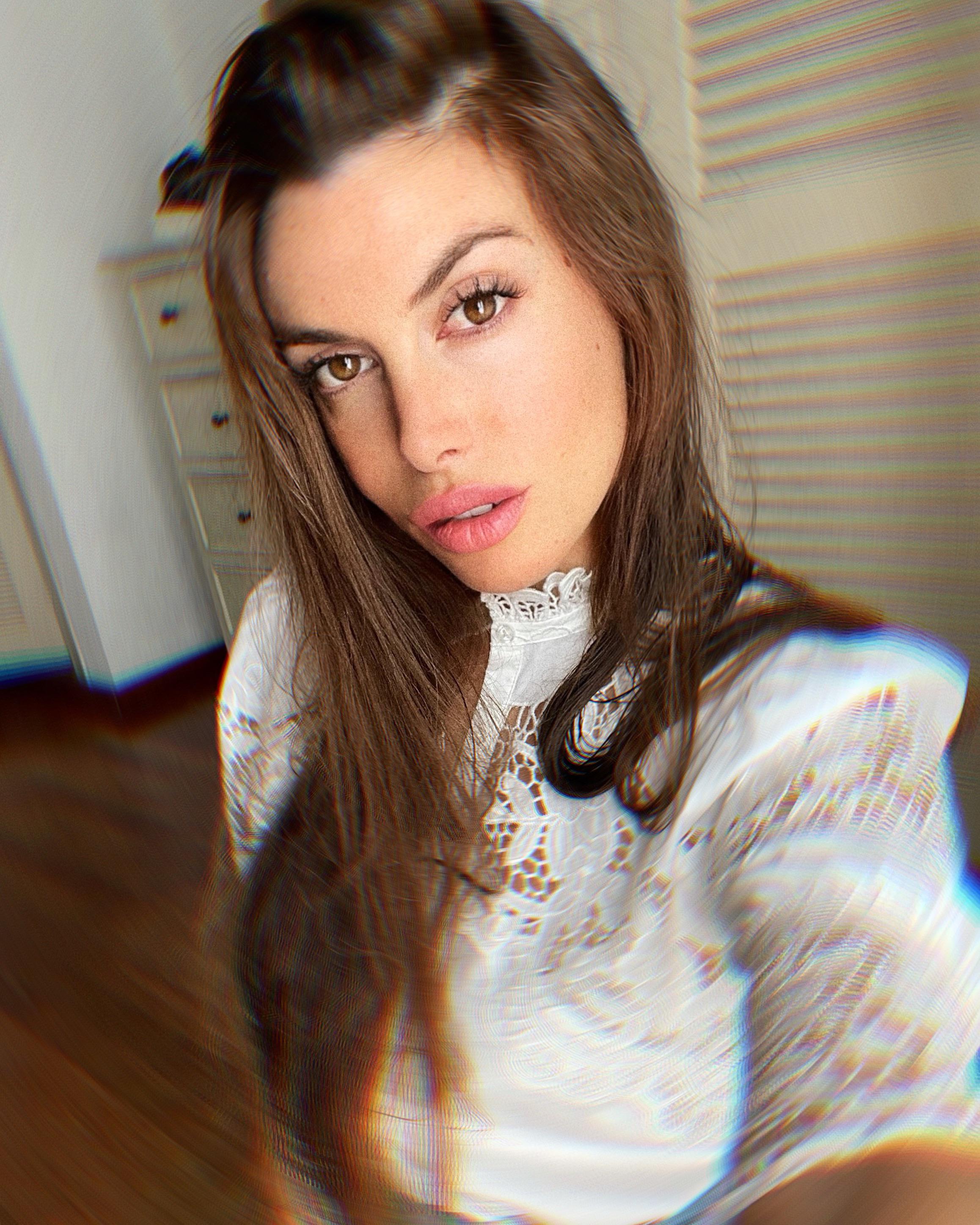 September vibes 🤍 | Scrolller