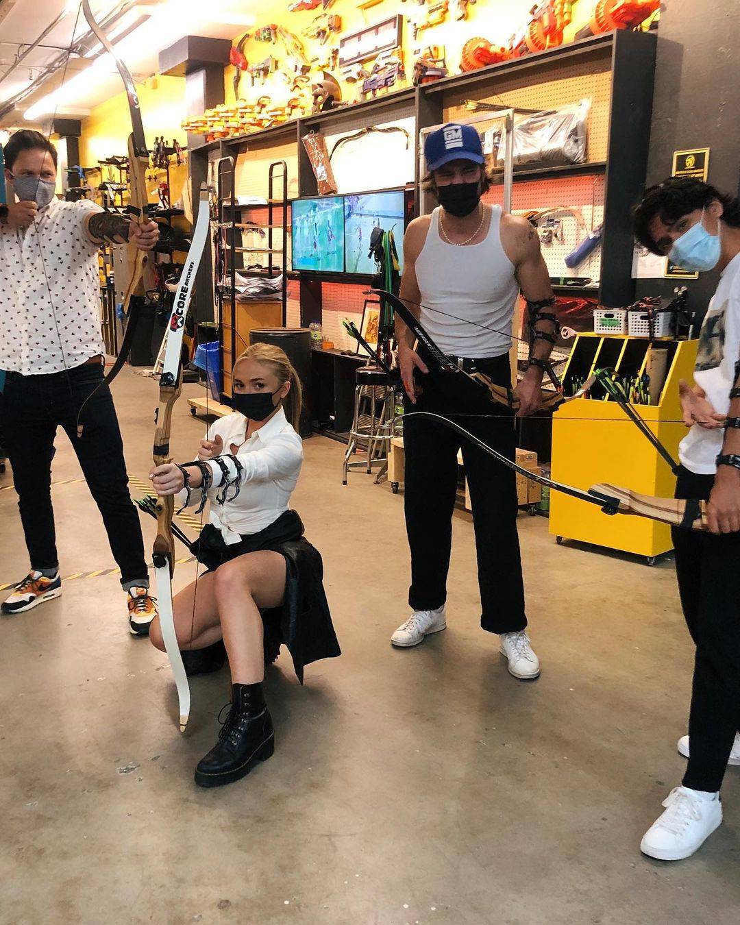 Sexy archer. | Scrolller