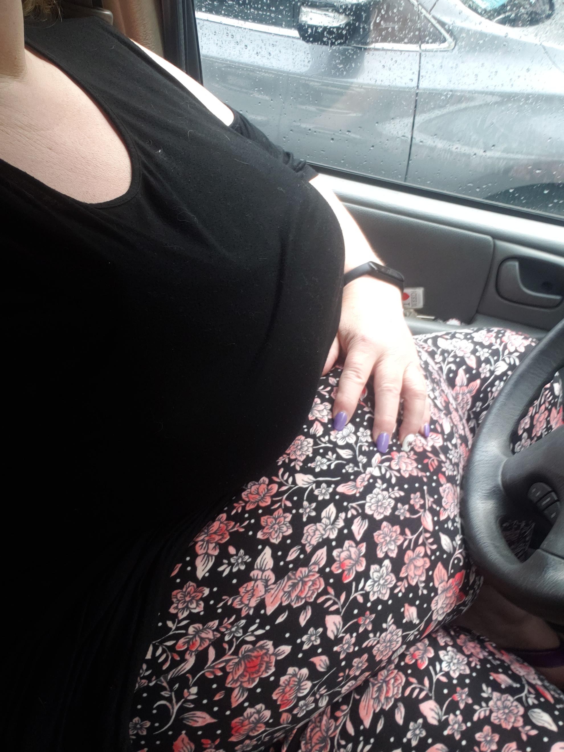 Sexy big belly 😍 | Scrolller