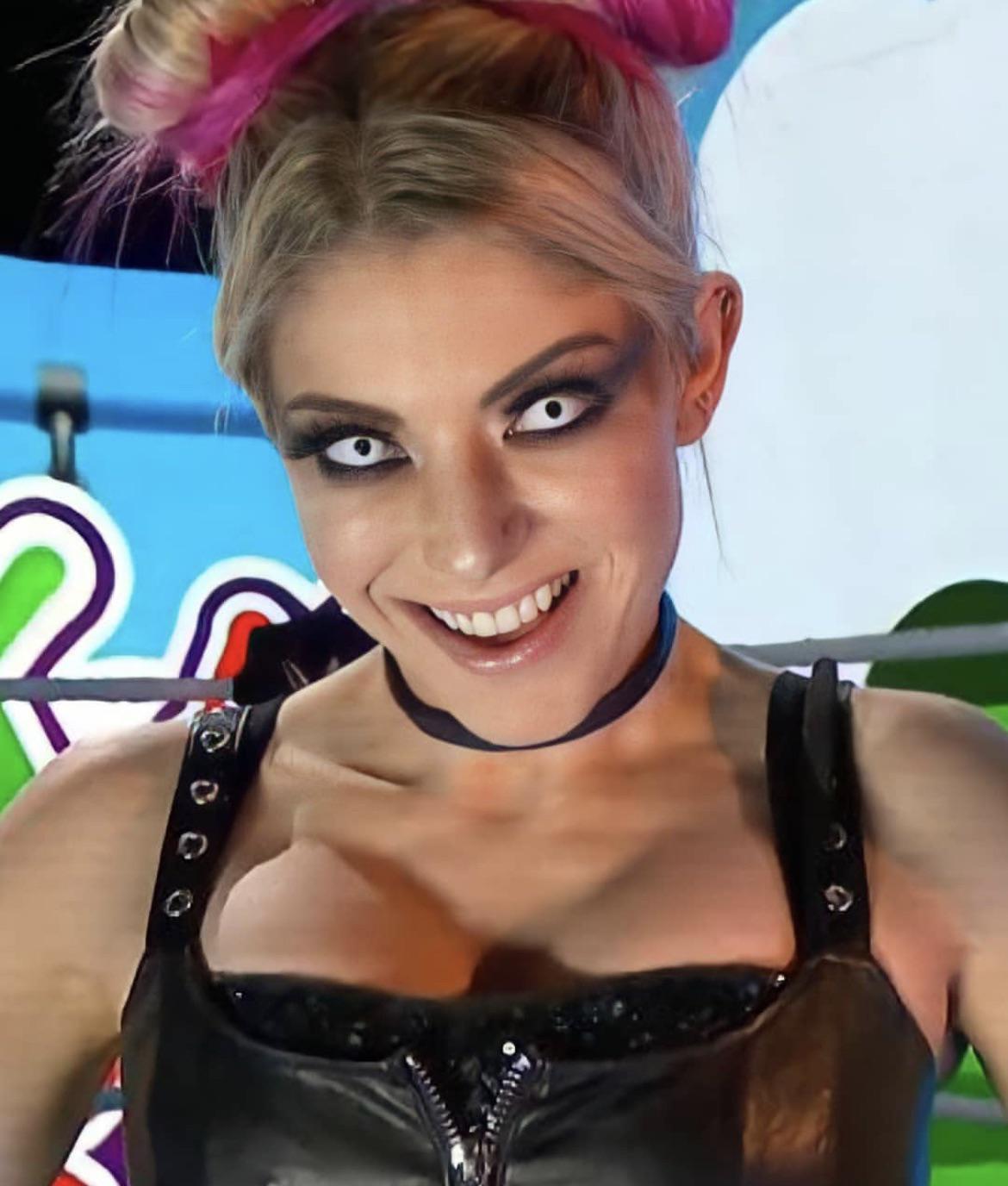 Sexy Bliss | Scrolller