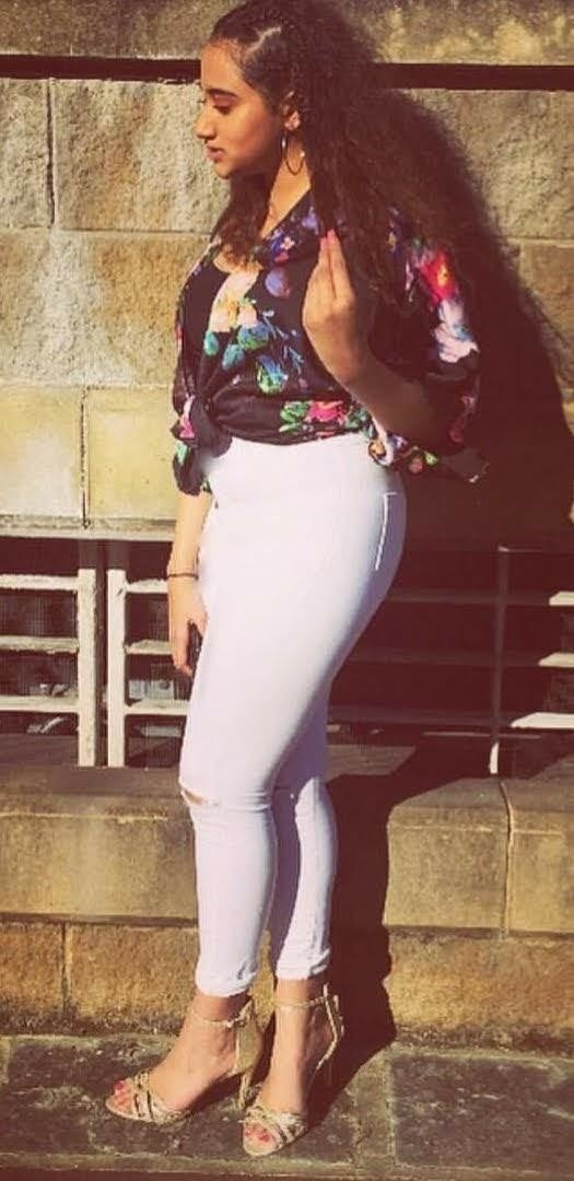 Sexy chick with big batty 😍 (iktr) | Scrolller