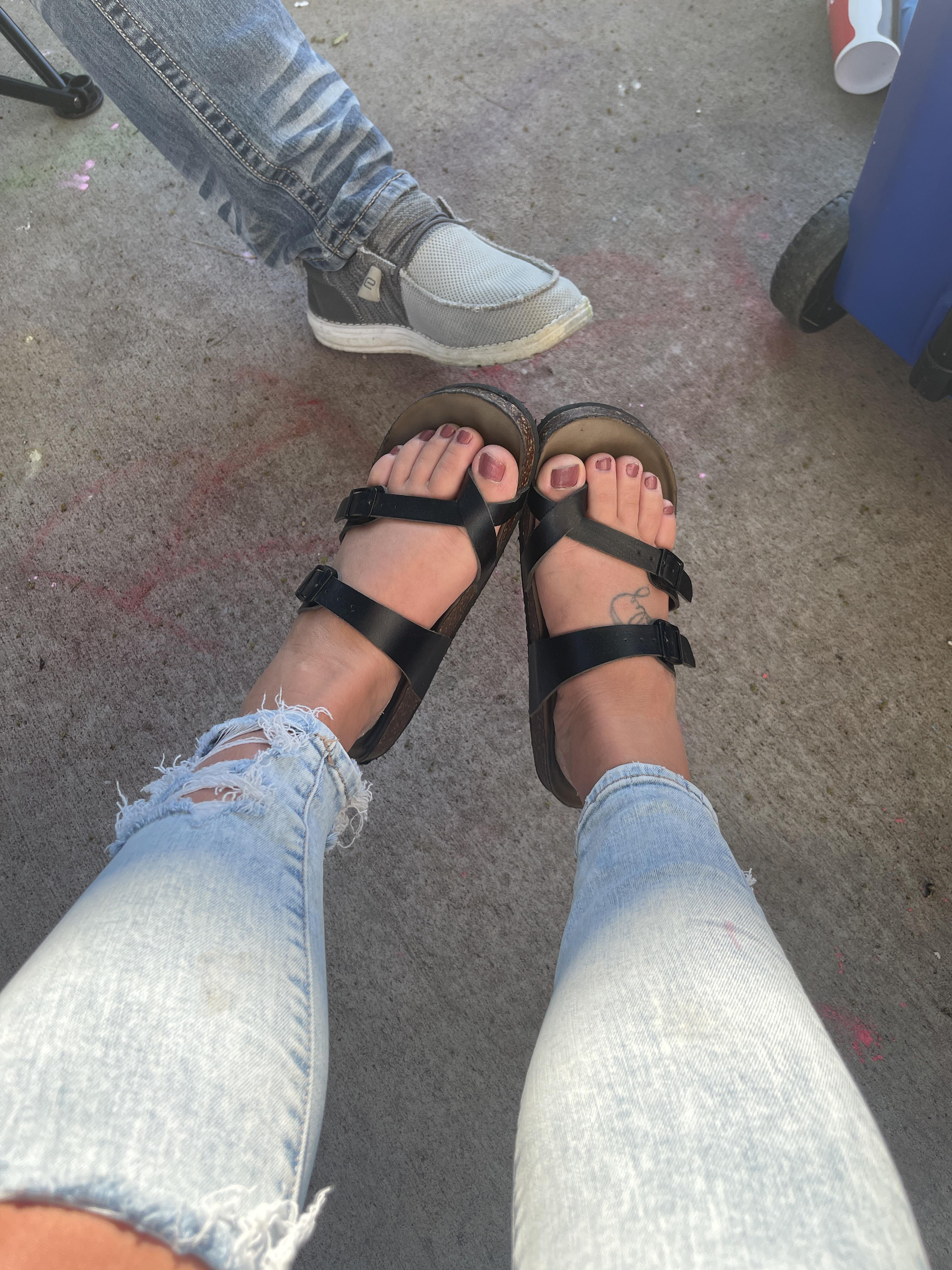 Sexy feet | Scrolller