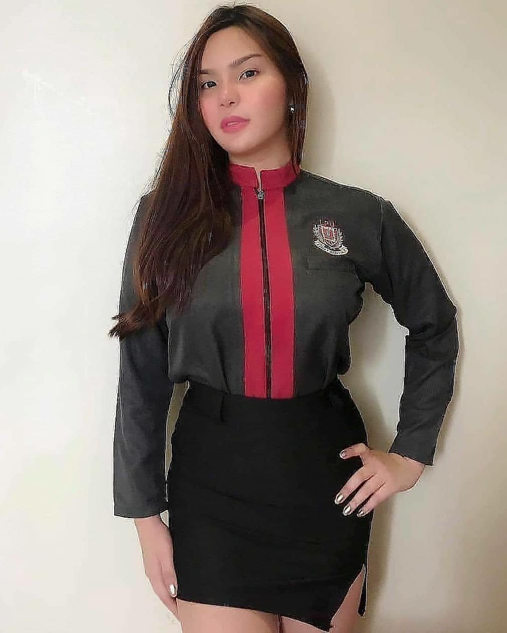 Sexy Filipina College Girl Scrolller