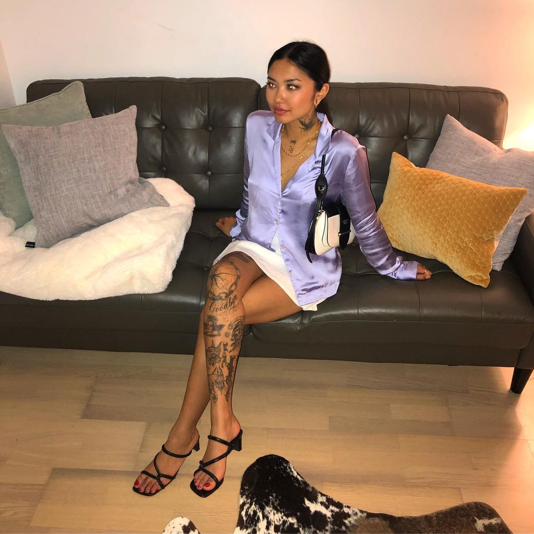 Sexy legs | Scrolller