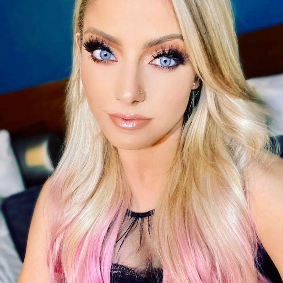 Sexy Lexi | Scrolller